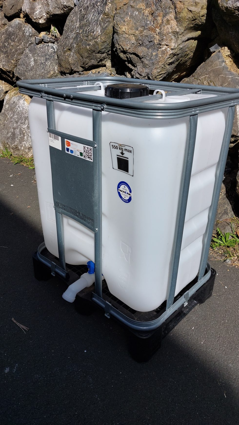 Cuve réservoir 300 litres 900 passages - K-caravane